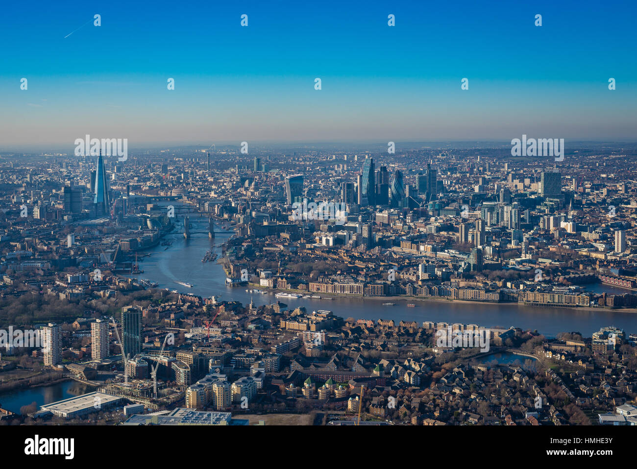 London from above hi-res stock photography and images - Alamy