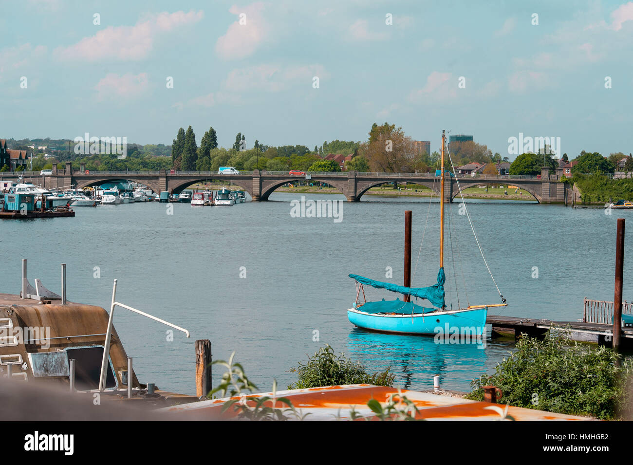The river Itchen in Hampshire, UK Stock Photo - Alamy