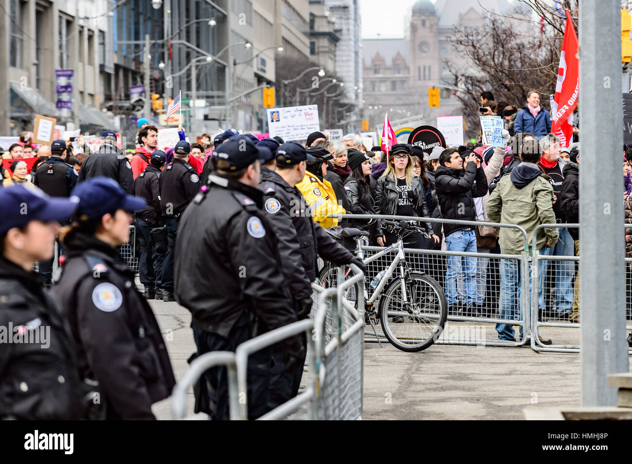 Toronto, CAN., 21 Jan 2017 - Toronto Police stand guard outside the ...
