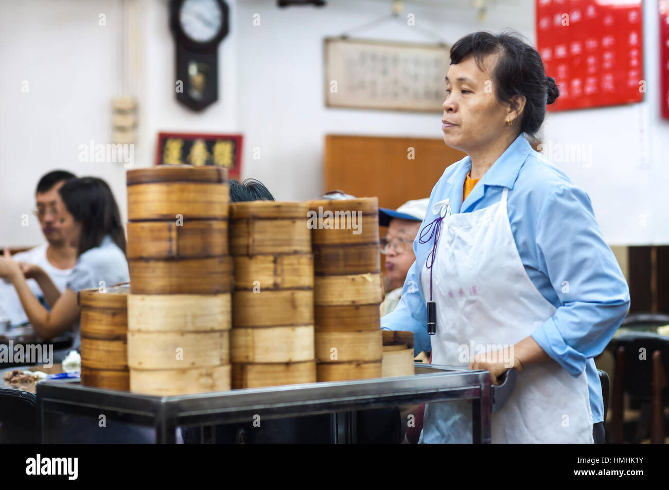 Traditional dim sum at Lin Heung Tea House, Hong Kong Stock Photo - Alamy
