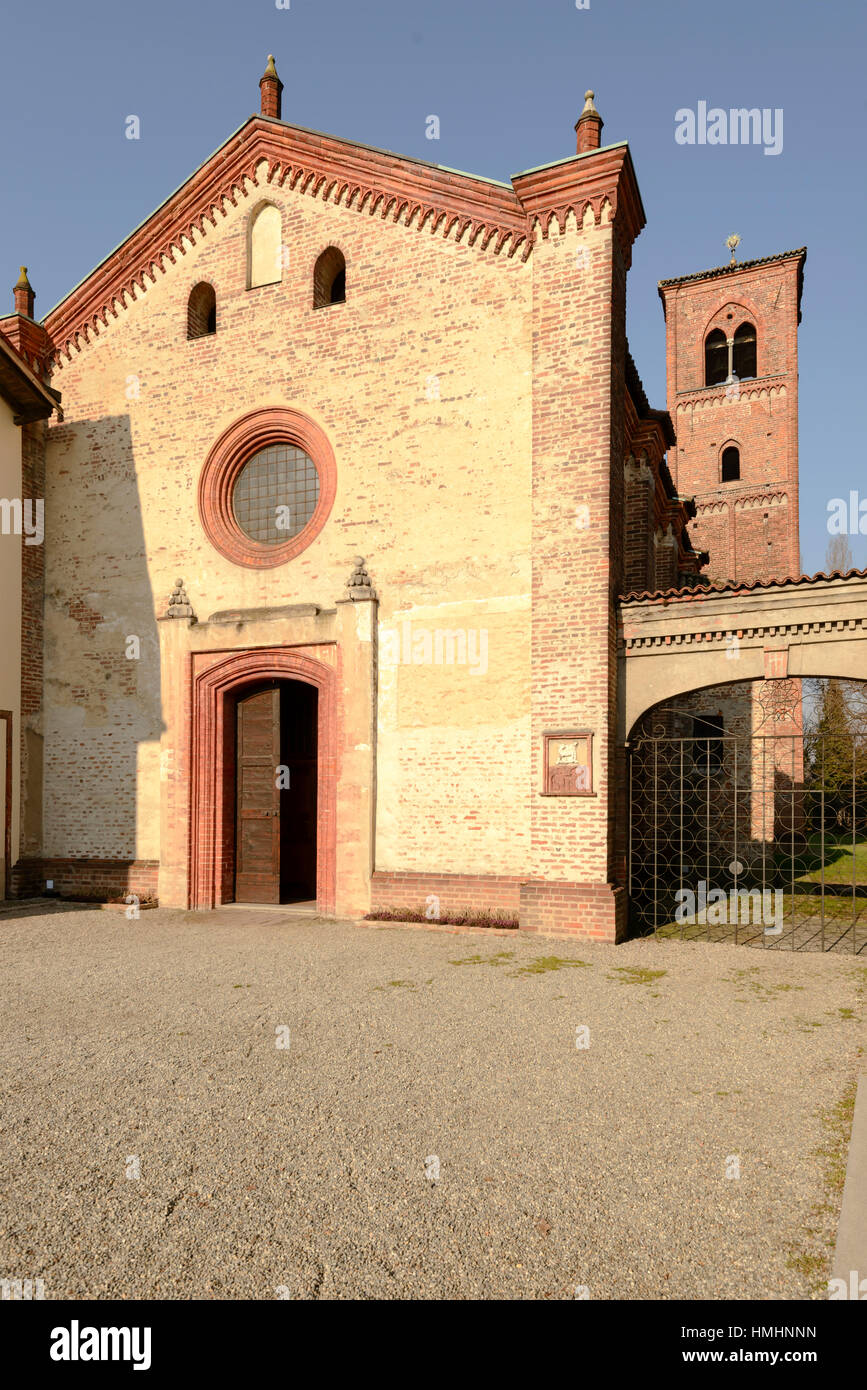Romanesque abbey hi-res stock photography and images - Alamy