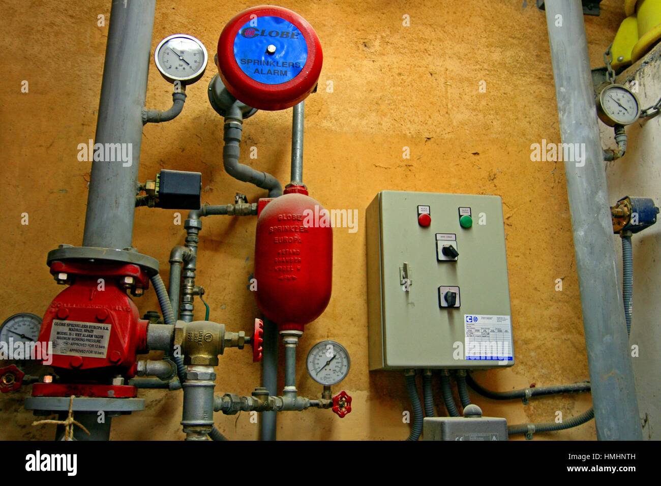 Compression equipment hi-res stock photography and images - Alamy