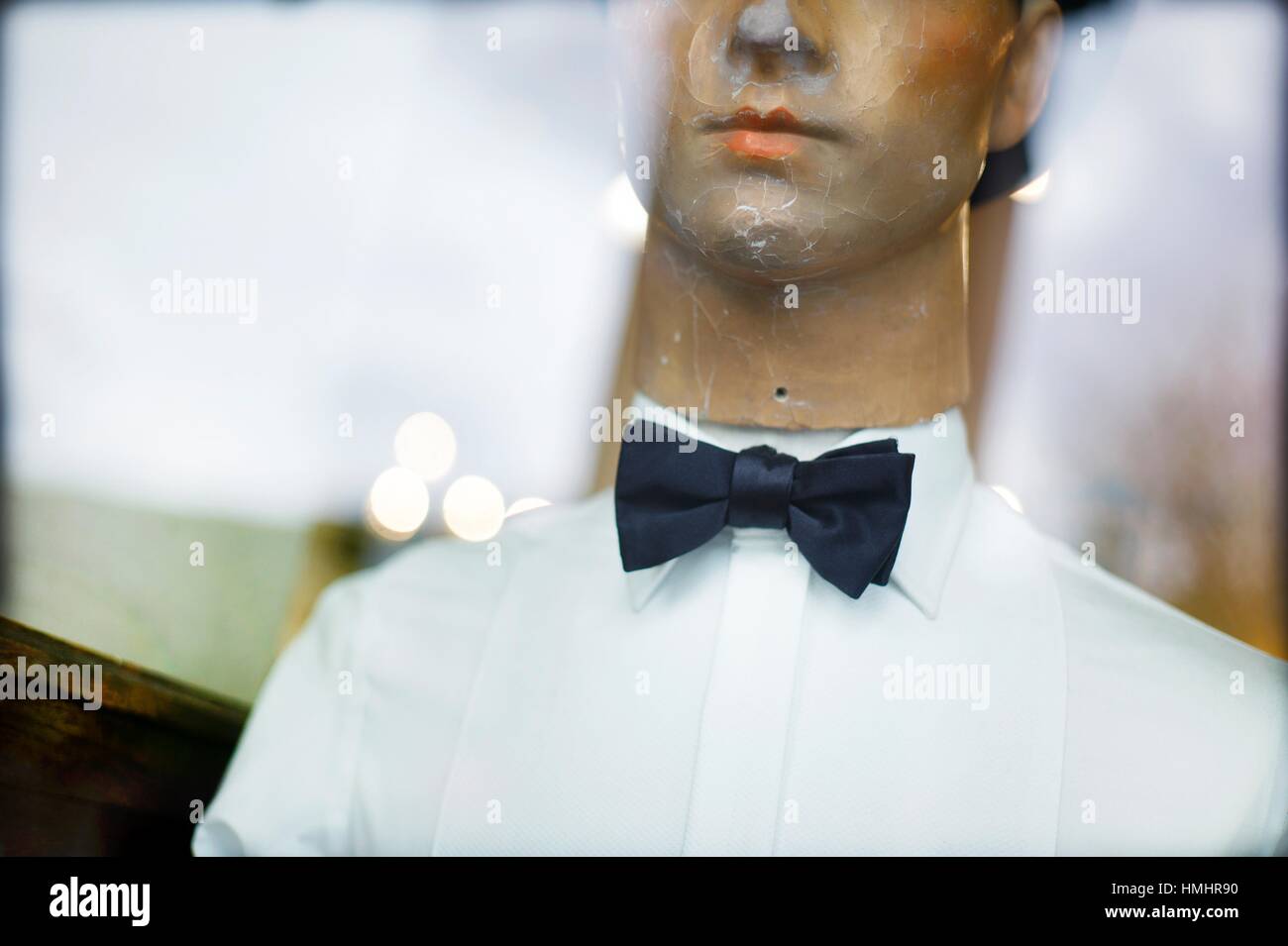 Old mannequin hi-res stock photography and images - Alamy