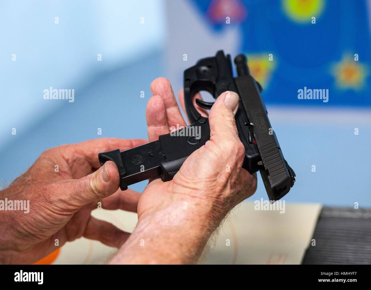 Loading Clip High Resolution Stock Photography and Images - Alamy