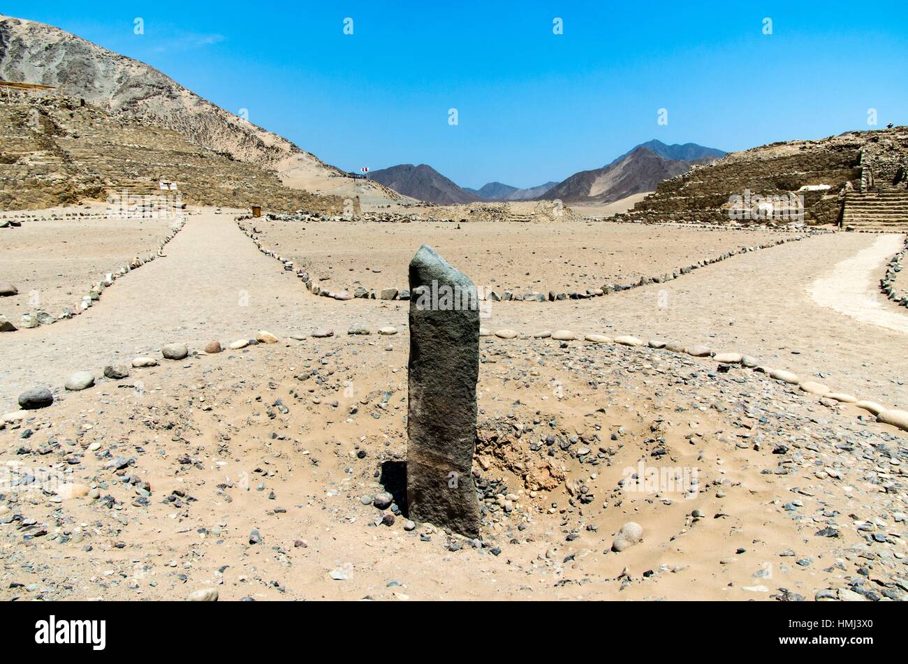 Caral ( 2600 BCE and 2000 BCE) the most ancient city of the Americas ...