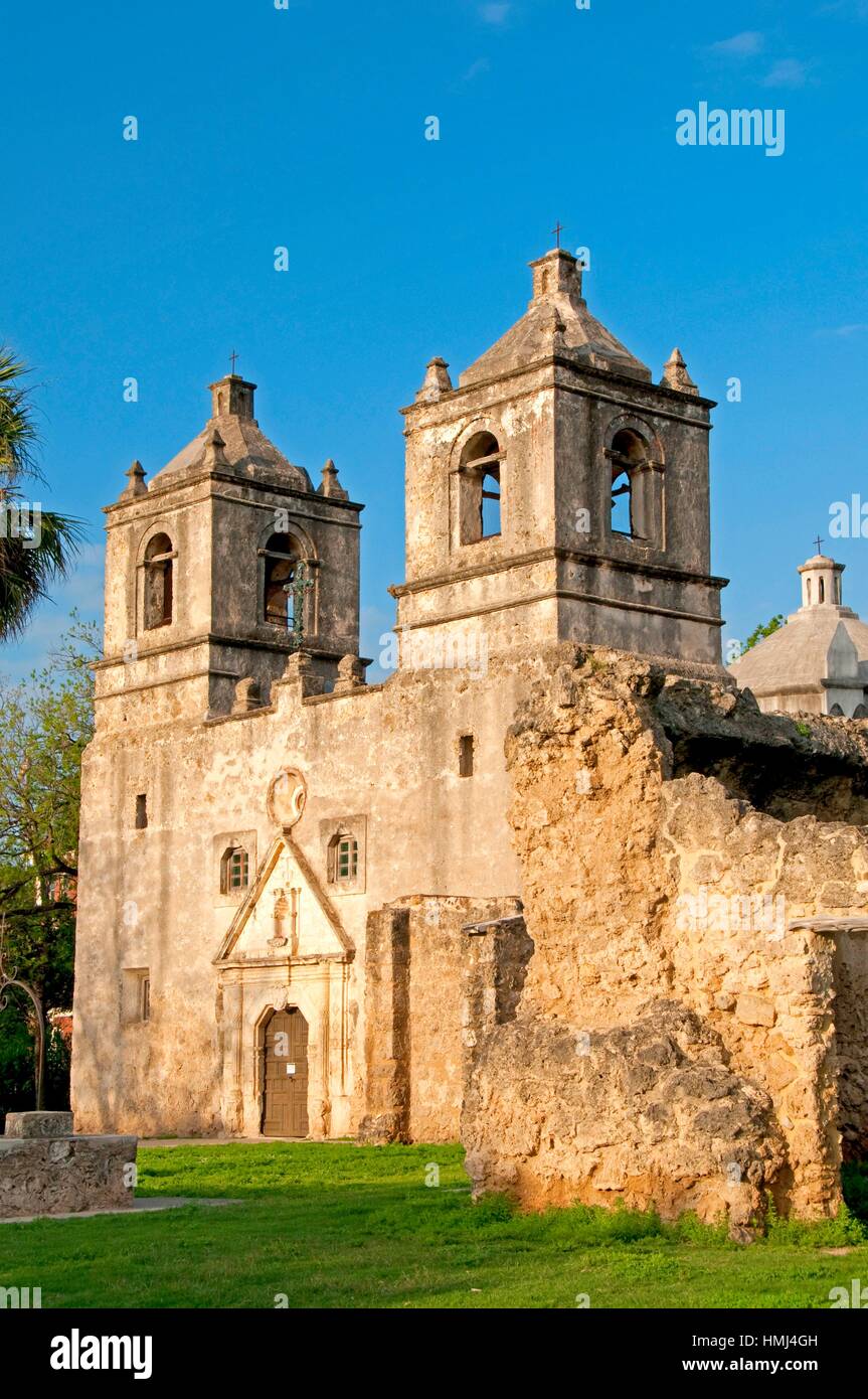 Antonio acuna hi-res stock photography and images - Alamy