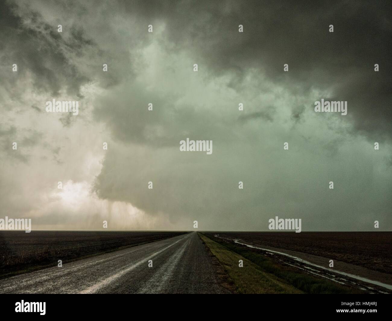 Rain wrapped hi-res stock photography and images - Alamy