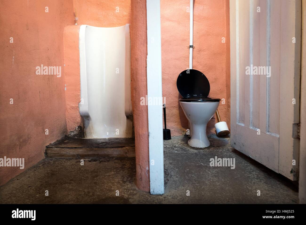 What Is A Loo In England at Cora Turner blog