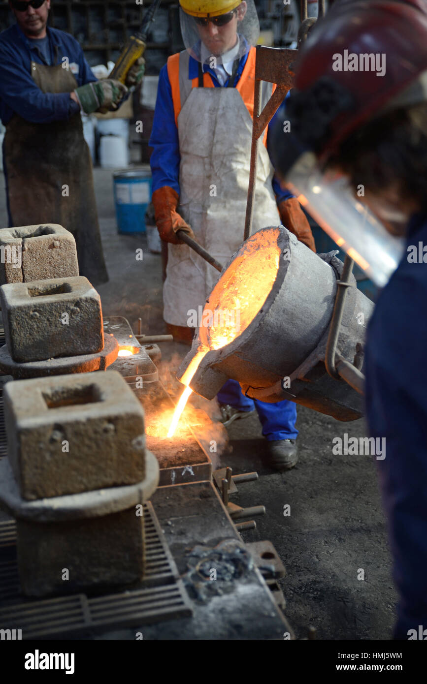 Ladeling hi-res stock photography and images - Alamy