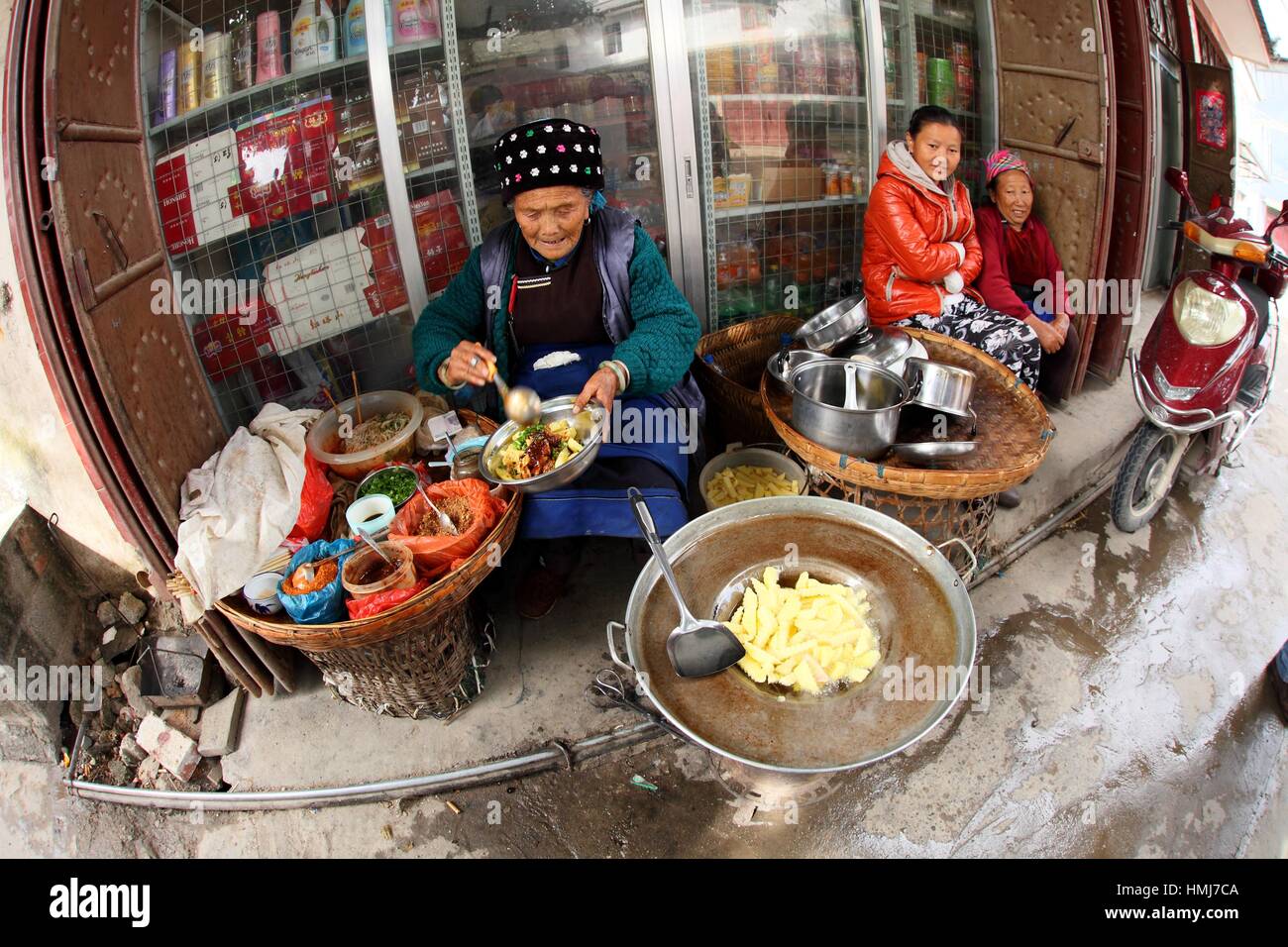 Sidewalk vendor selling deep fried hi-res stock photography and images ...