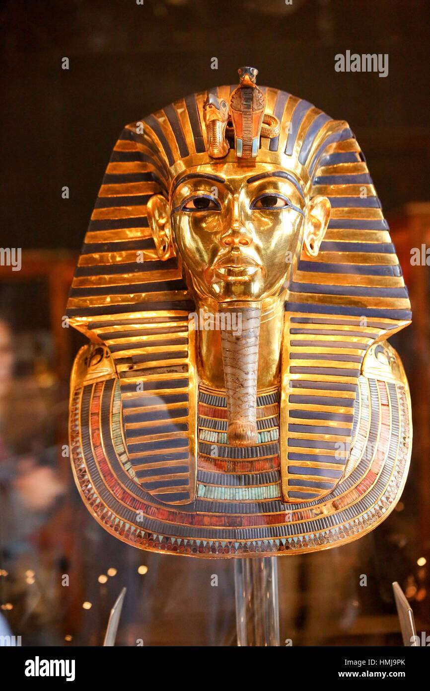 King tutankhamun life hi-res stock photography and images - Alamy