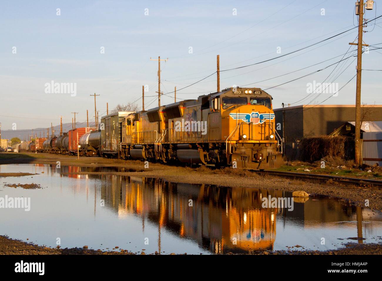 Union pacific train sunset hi-res stock photography and images - Alamy