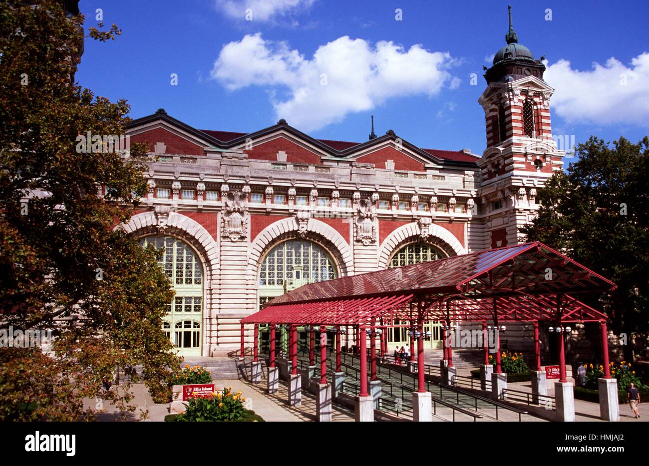 Entrance ellis island museum hi-res stock photography and images - Alamy