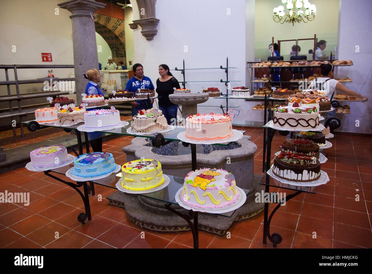 Group ideal world hi-res stock photography and images - Alamy