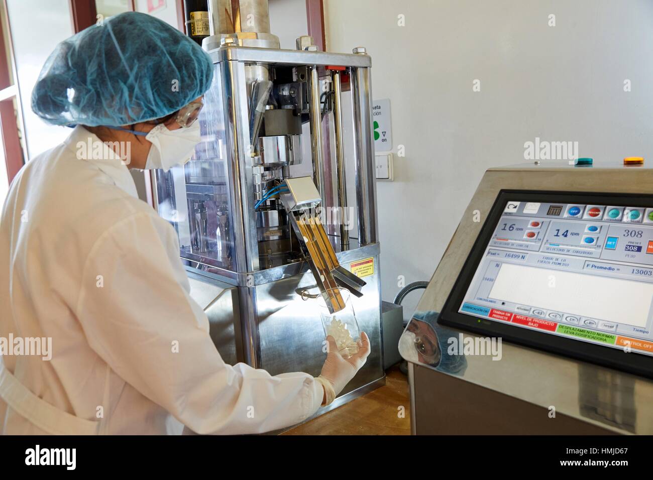 Compression machine hi-res stock photography and images - Alamy