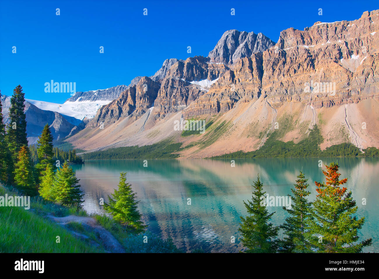 Bow lake in Banff National Park, Canada Stock Photo - Alamy