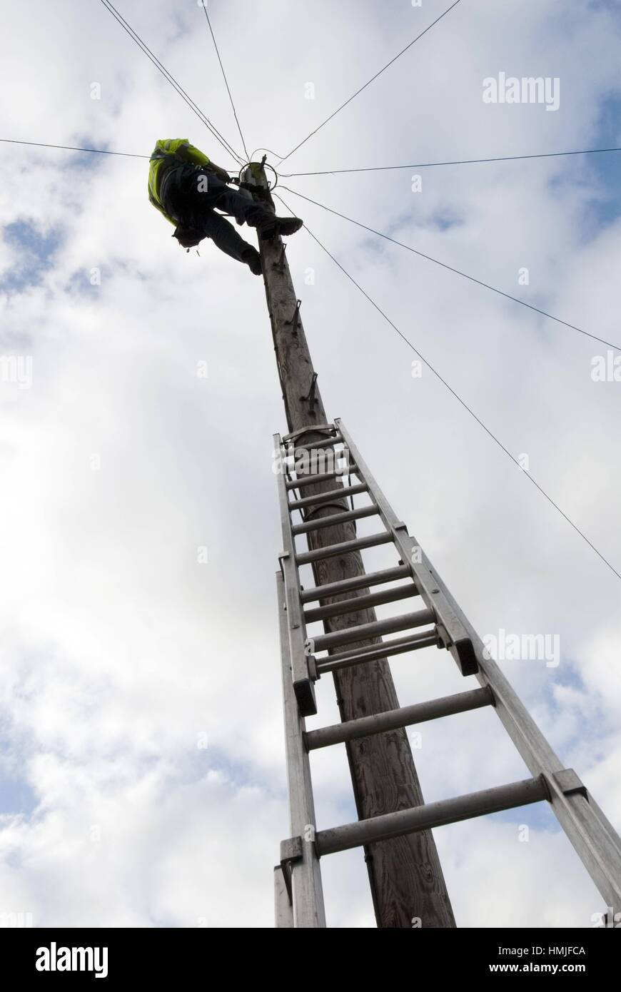 Lineman profession hi-res stock photography and images - Alamy