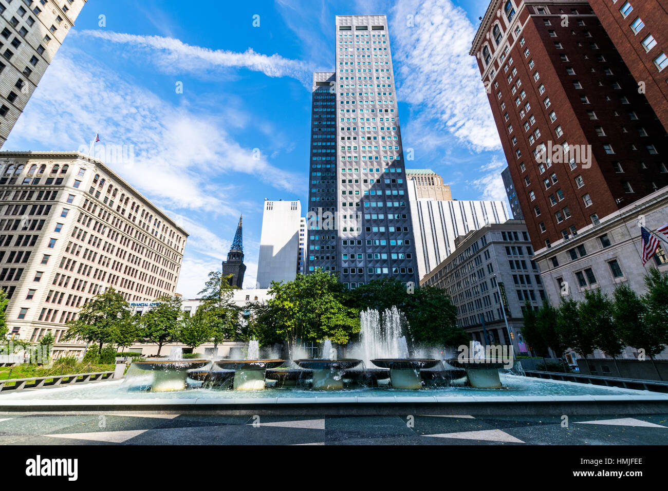 Warm Cloudy day in Downtown Pittsburgh, Pennsylvania Stock Photo - Alamy