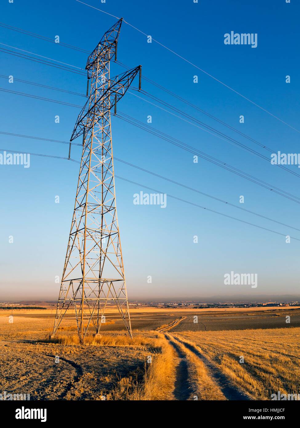 Power lines in madrid hi-res stock photography and images - Alamy