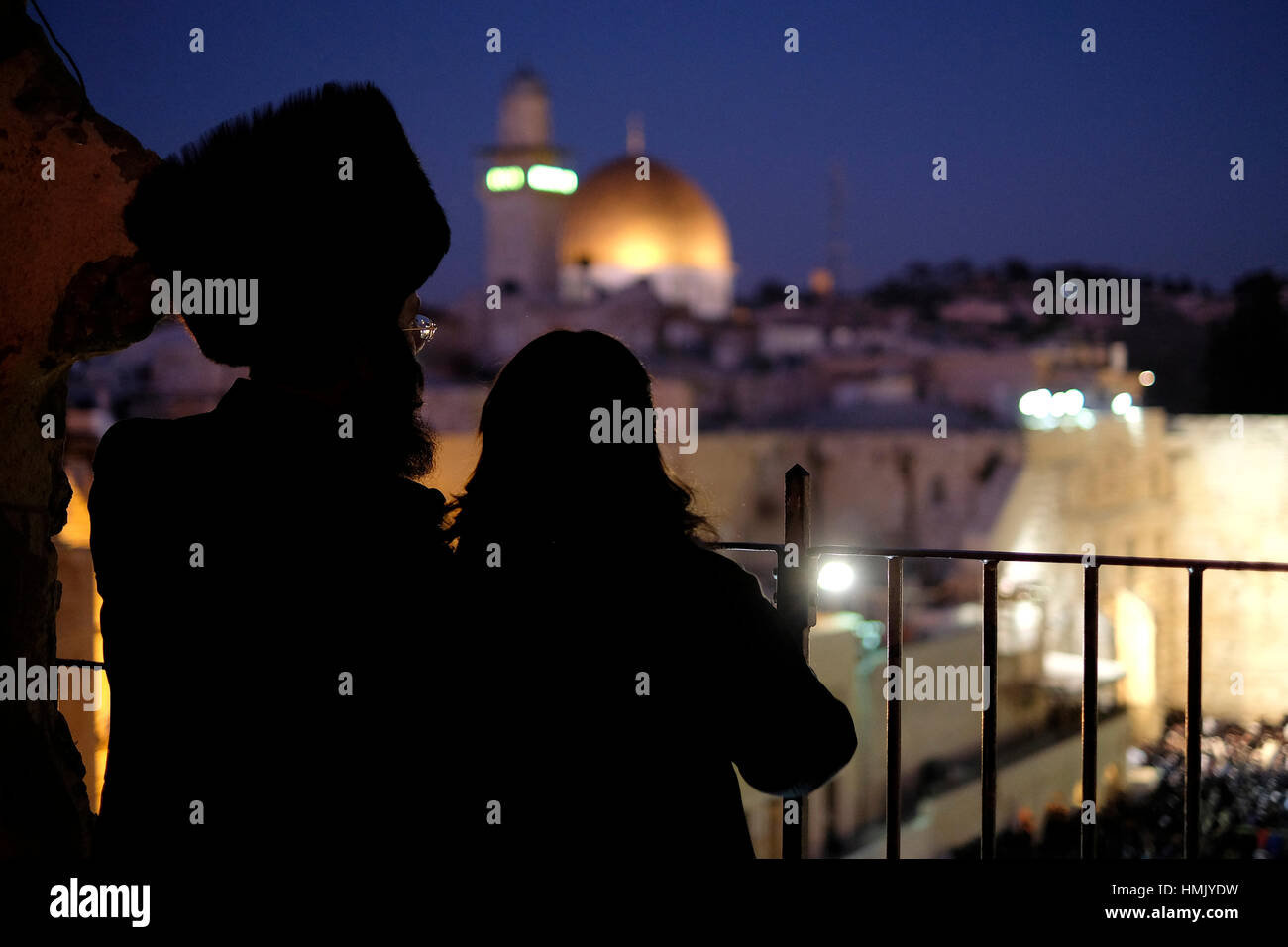 Ultra orthodox jew dome rock hi-res stock photography and images - Alamy