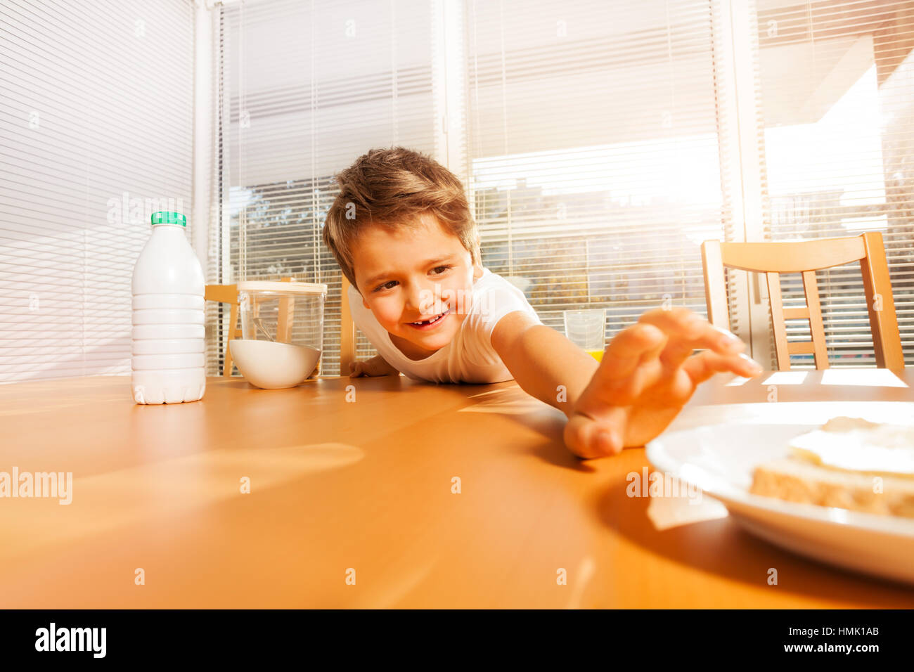 Child making a sandwich hi-res stock photography and images - Alamy