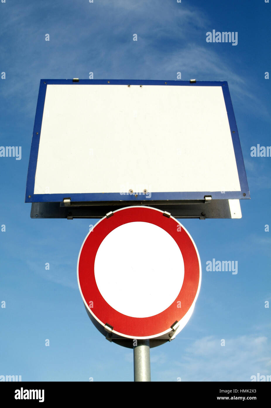 Blank town sign Stock Photo - Alamy