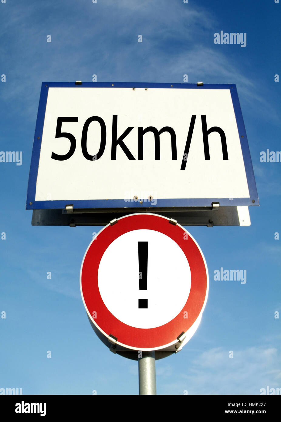 50 km h hi-res stock photography and images - Alamy