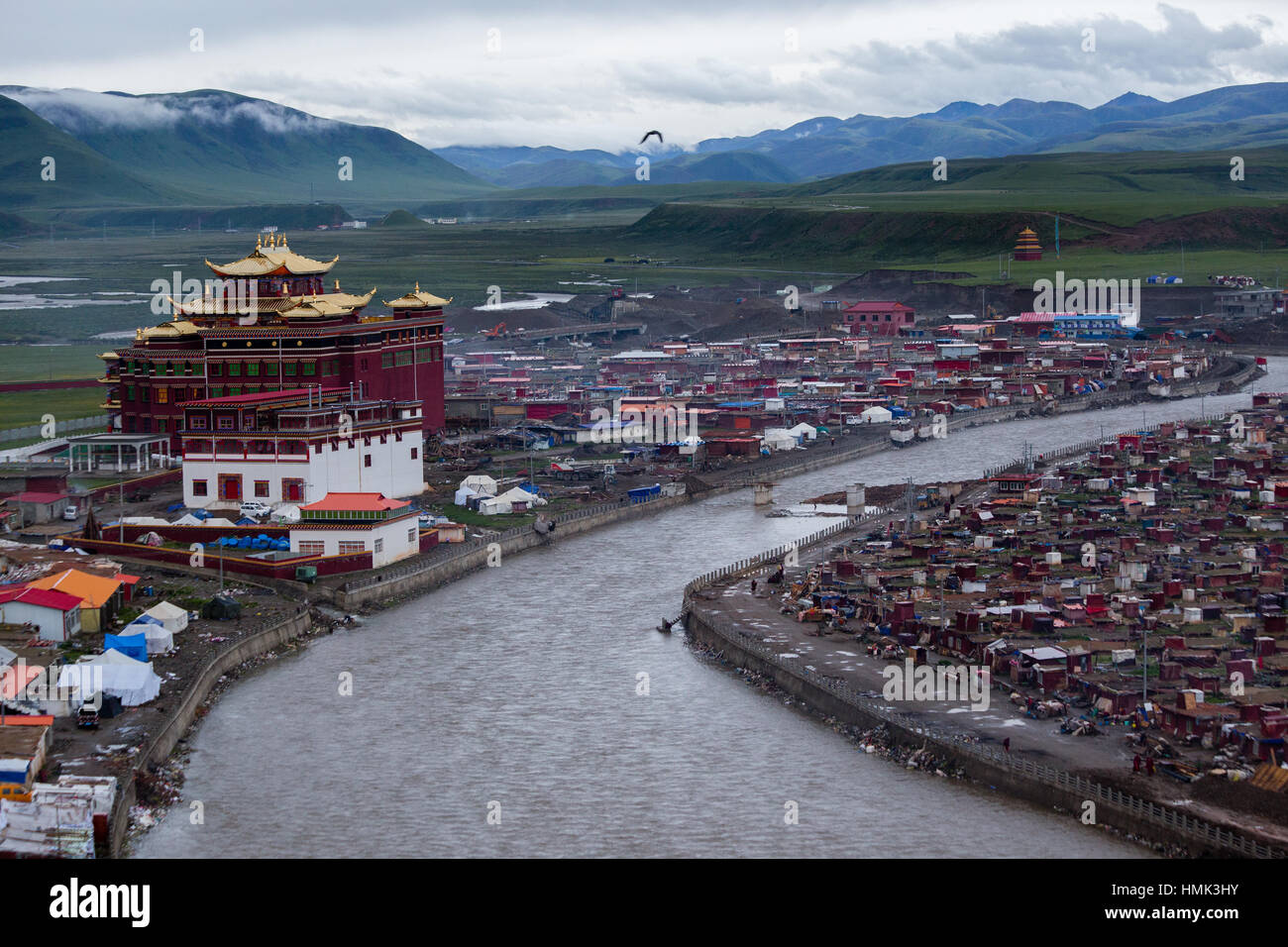 Yarchen Gar monastery and nunnery (亚青寺) in Sichuan, China. This ...
