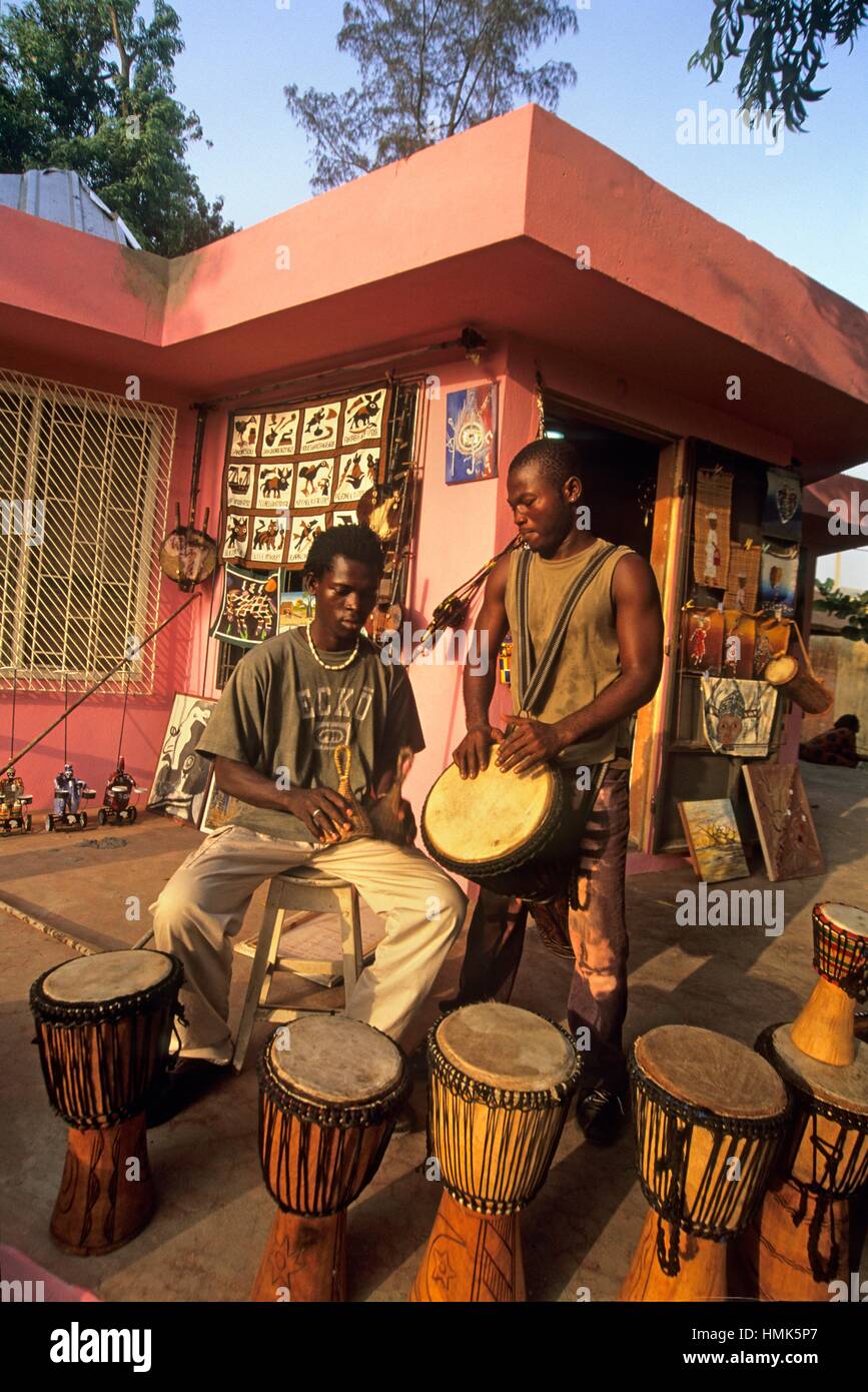 players and seller of Djembe drums, Cotonou, Benin, Africa Stock Photo ...