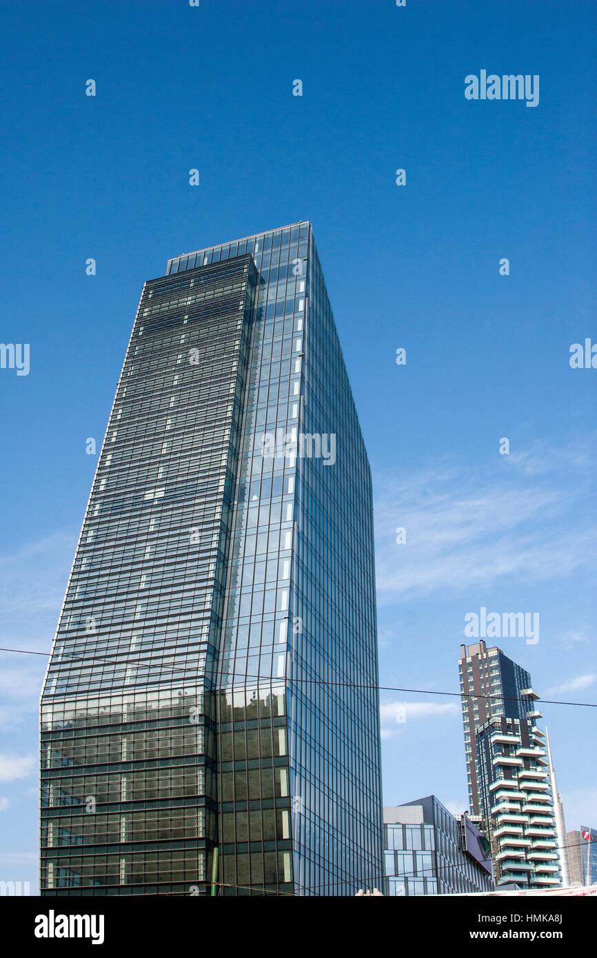 Torre bnp paribas hi-res stock photography and images - Alamy