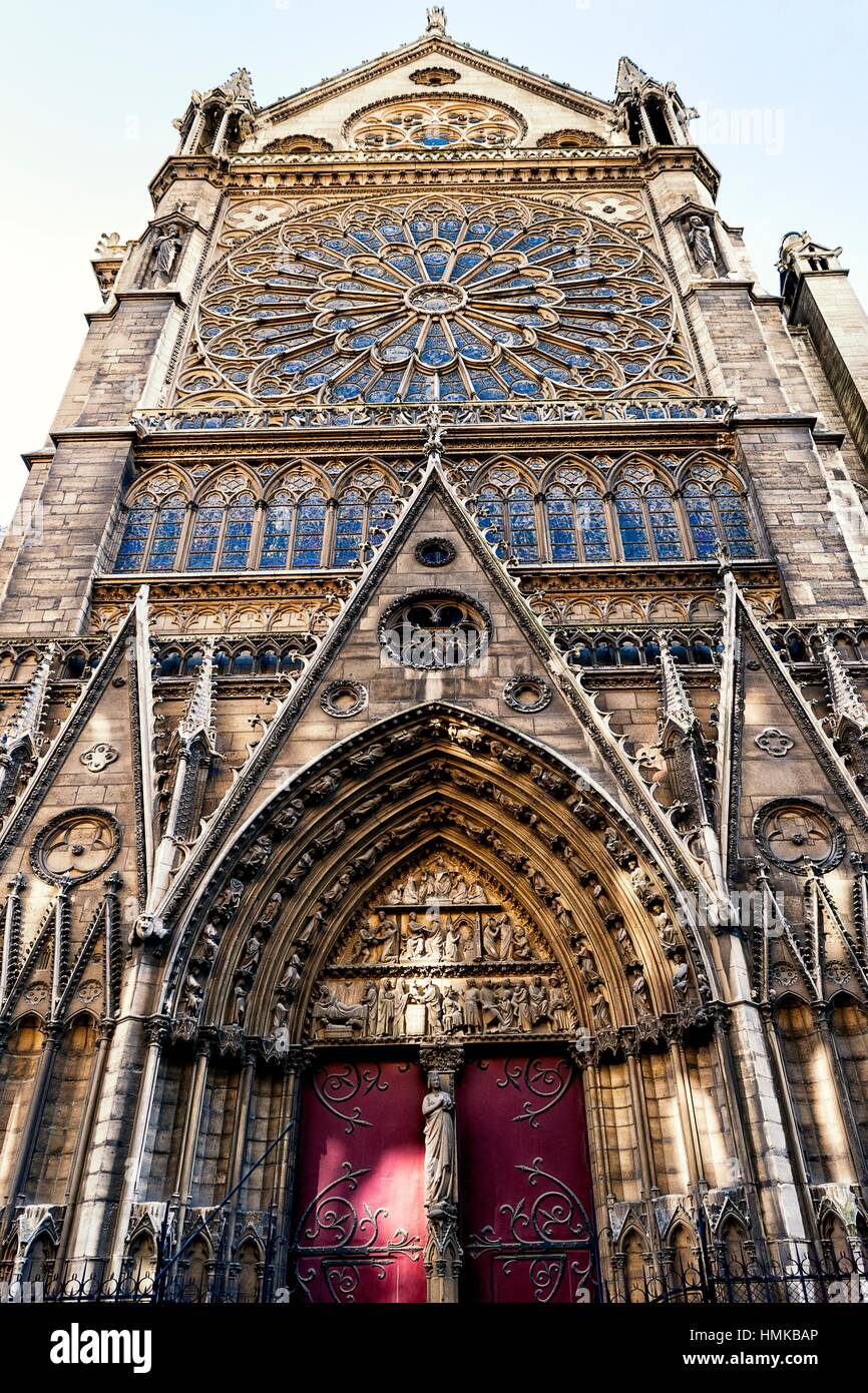 Clergy notre dame cathedral paris hi-res stock photography and images ...