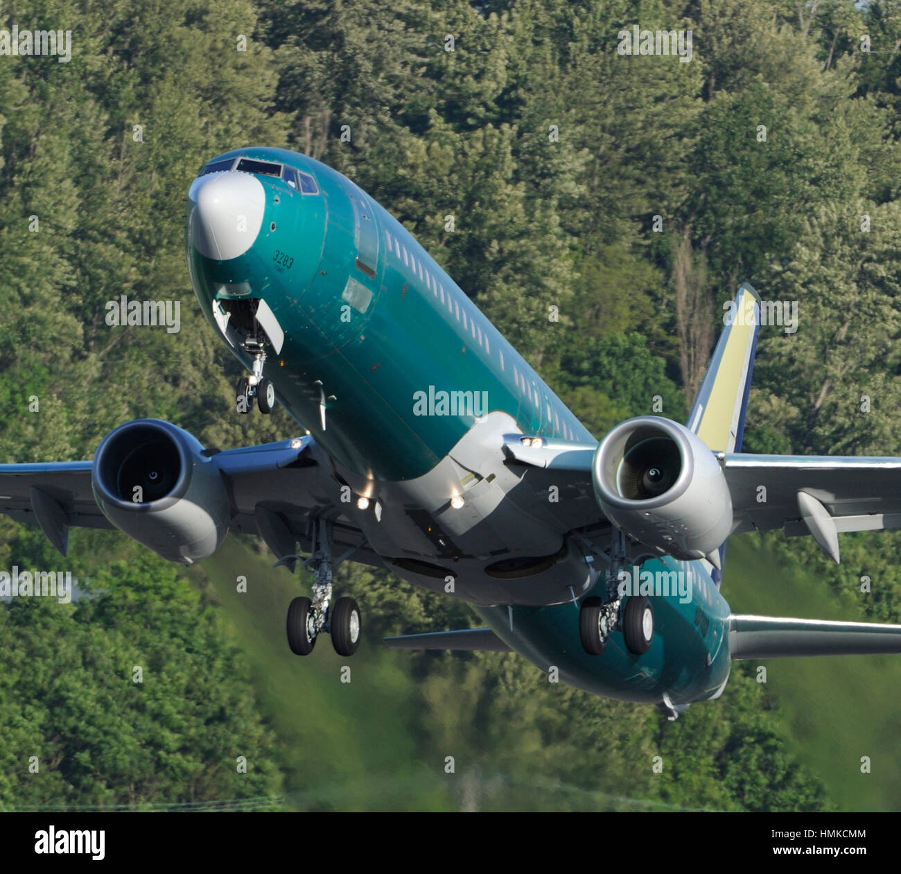 Ryanair Boeing 737-800 (L/N 3283) taking-off Stock Photo - Alamy