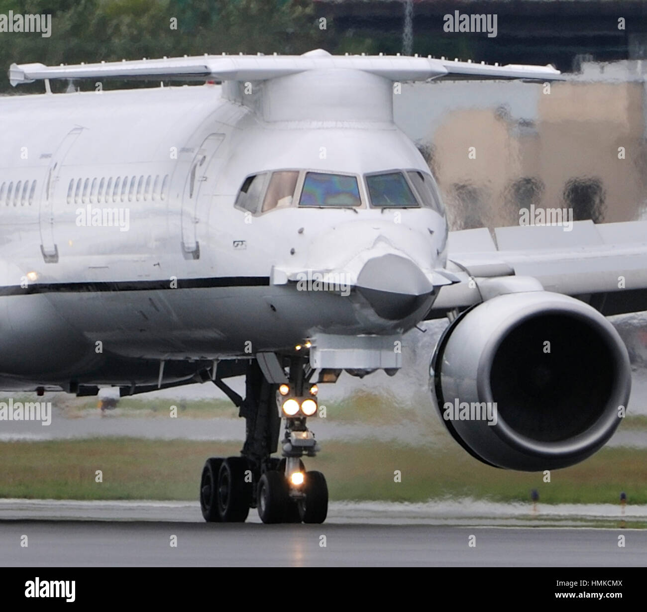 nose of Boeing 757-200 Catfish taxiing Stock Photo - Alamy