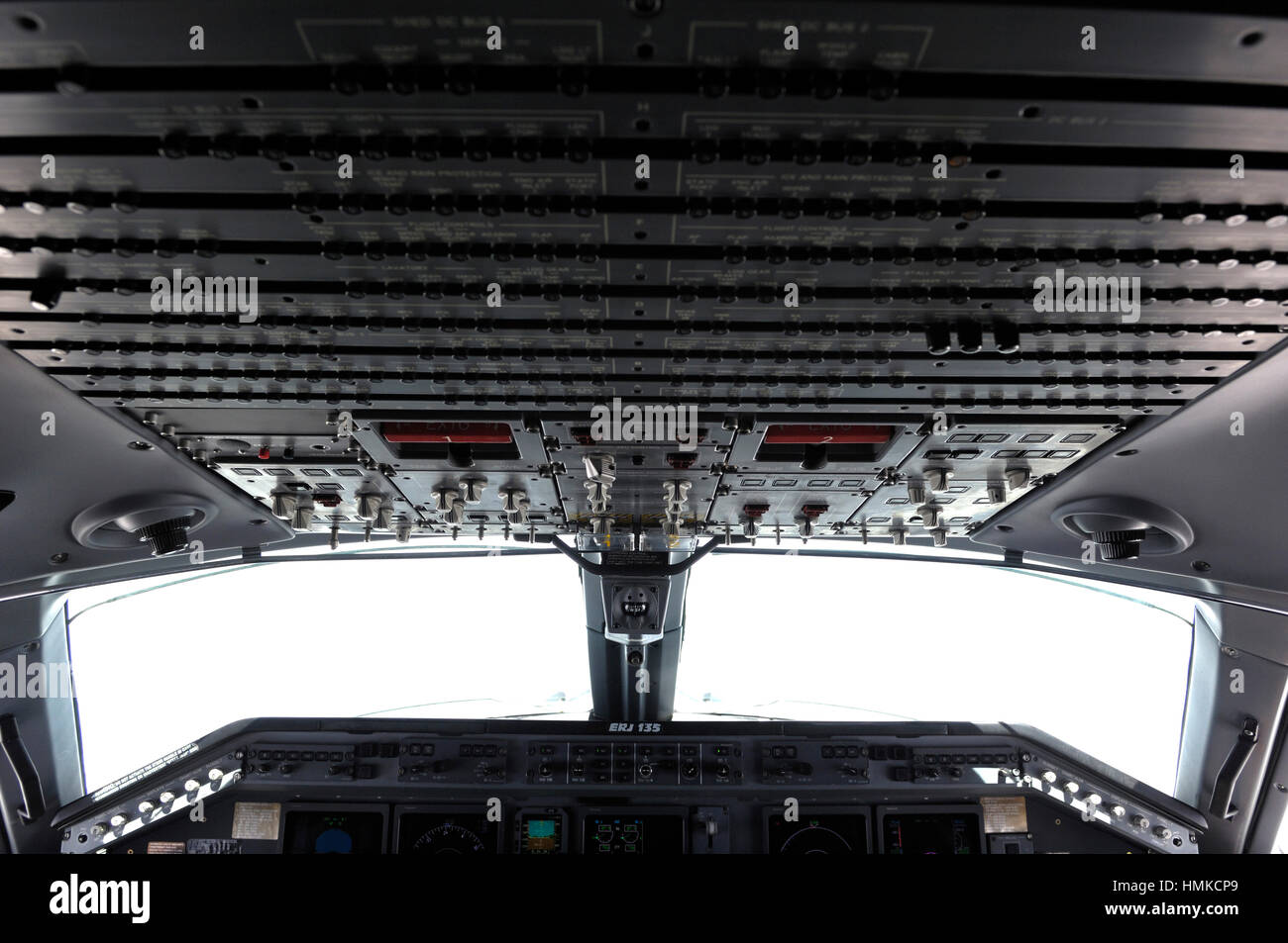 Aircraft Windshield Stock Photos & Aircraft Windshield Stock Images - Alamy