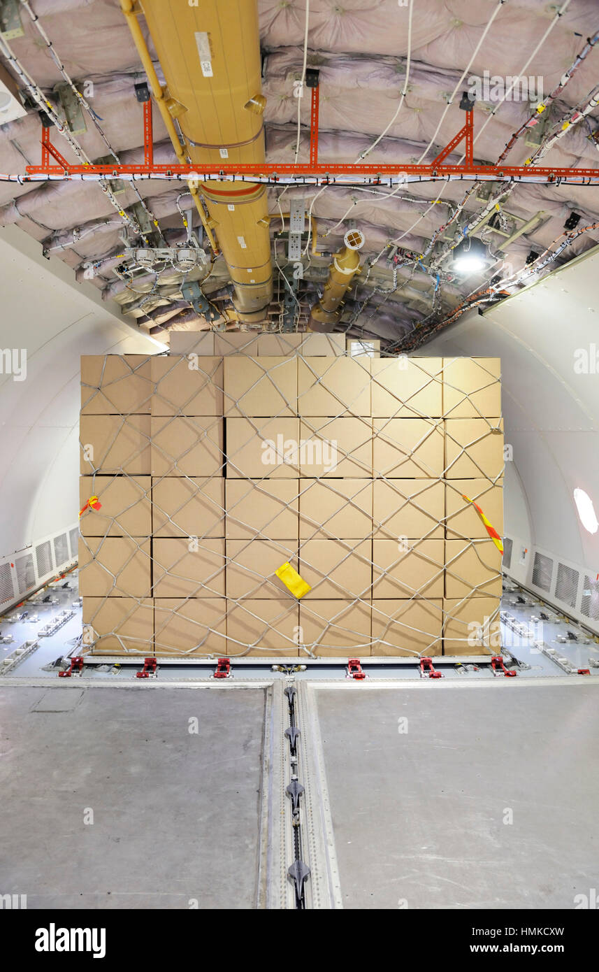 Cargo boxes hi-res stock photography and images - Alamy