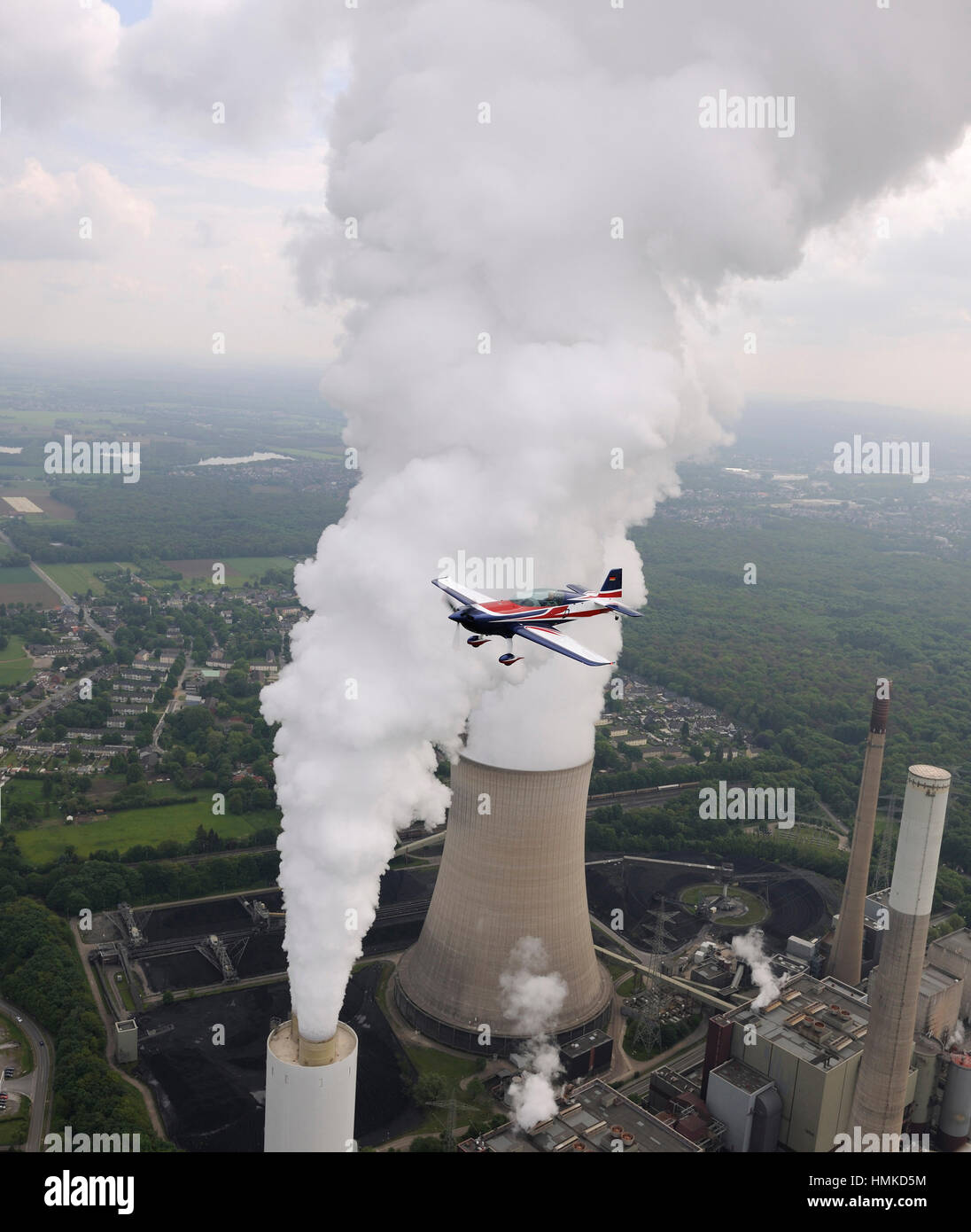 Flying object hazard hi-res stock photography and images - Alamy