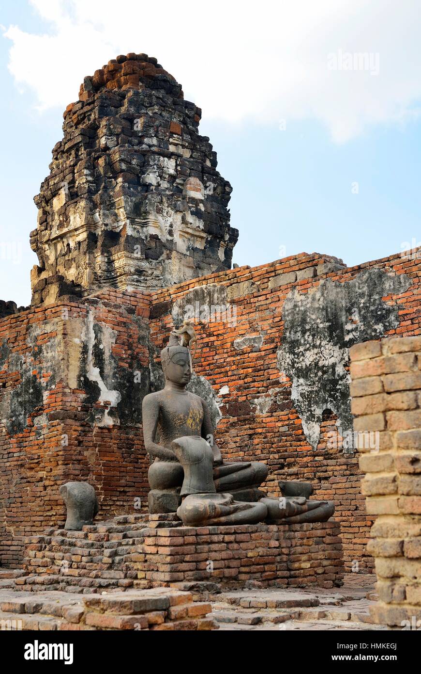 Animal worship statue people thailand hi-res stock photography and ...