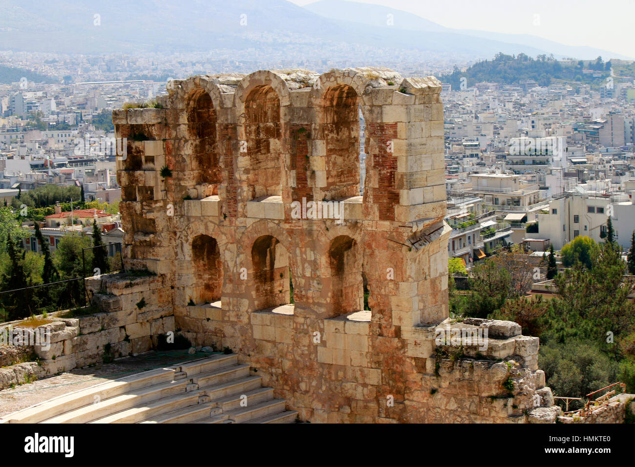 Odeon des Herodes Atticus, Akropolis, Athen, Griechenland Stock Photo ...