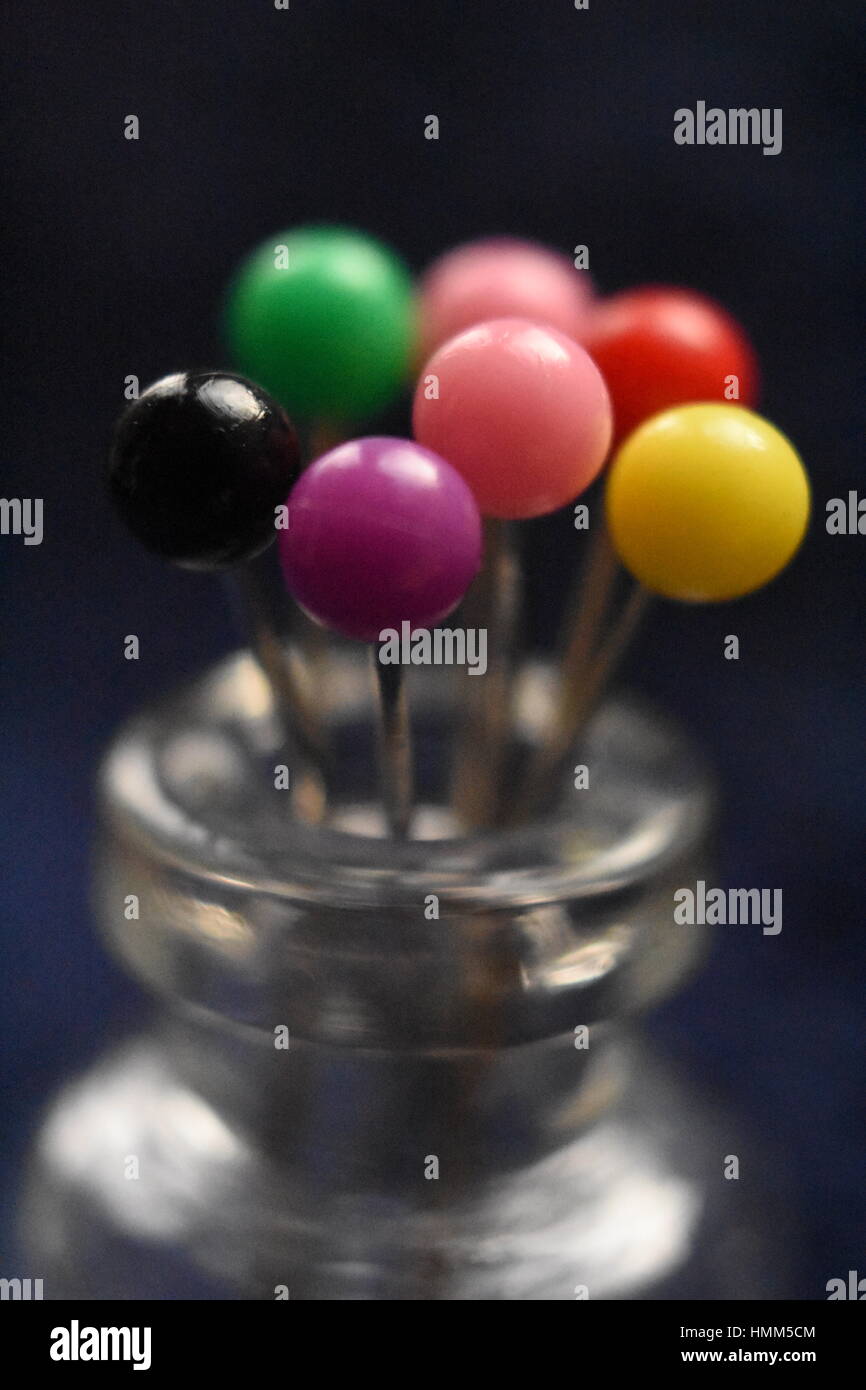 Green pins hi-res stock photography and images - Alamy