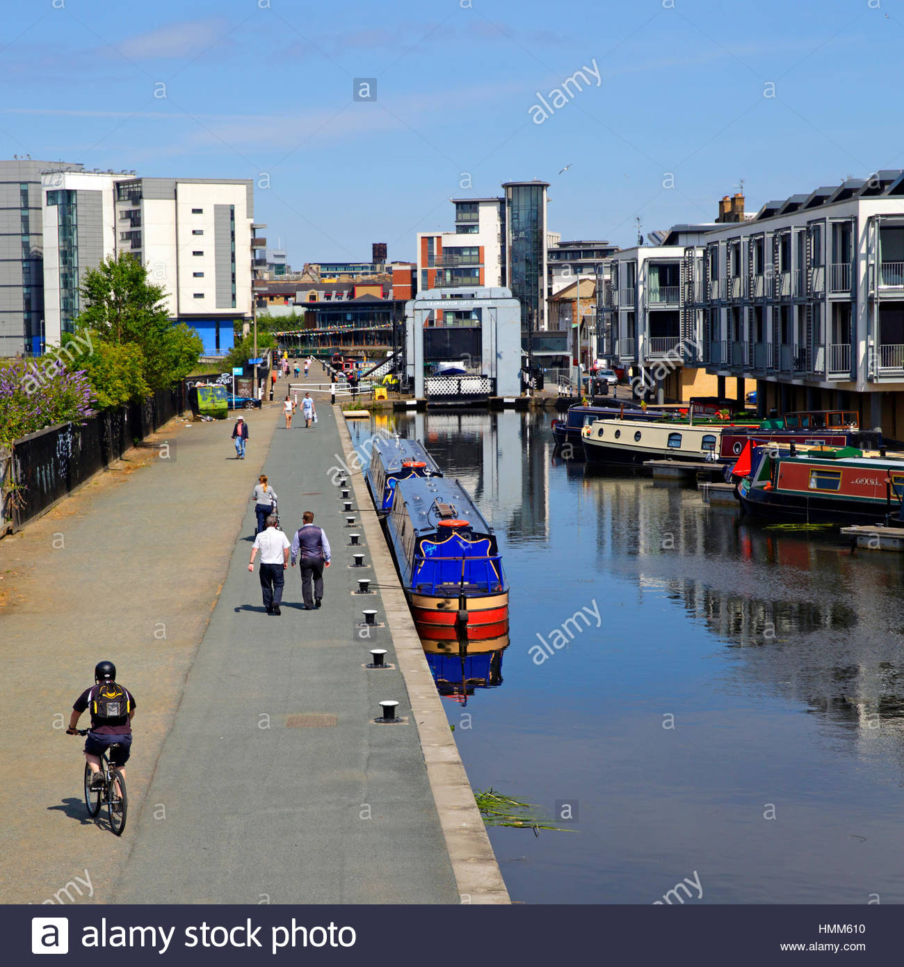 Scottish canals walkers hi-res stock photography and images - Alamy