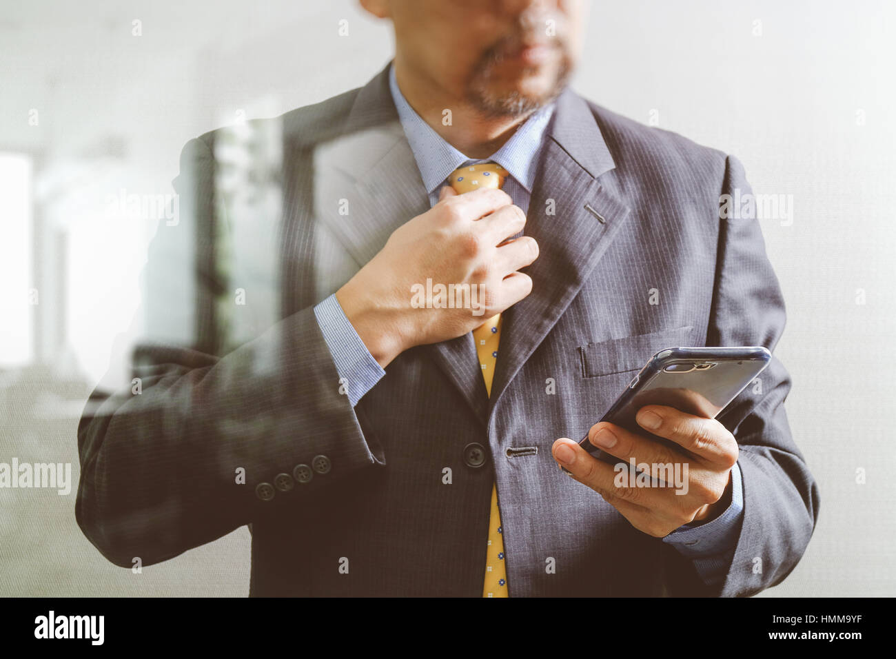 View omnichannel customer service hi-res stock photography and images ...