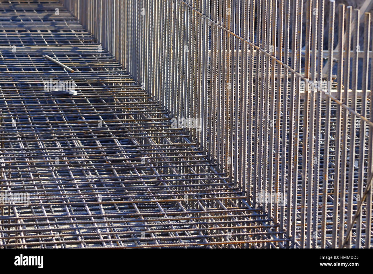 Steel framework bars hi-res stock photography and images - Alamy