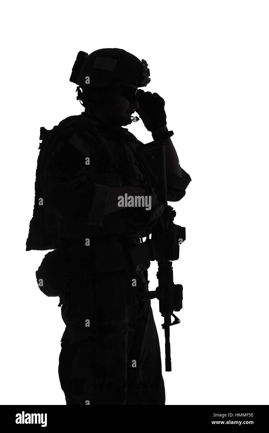 Soldier Silhouette Beret Stock Photos & Soldier Silhouette Beret Stock ...