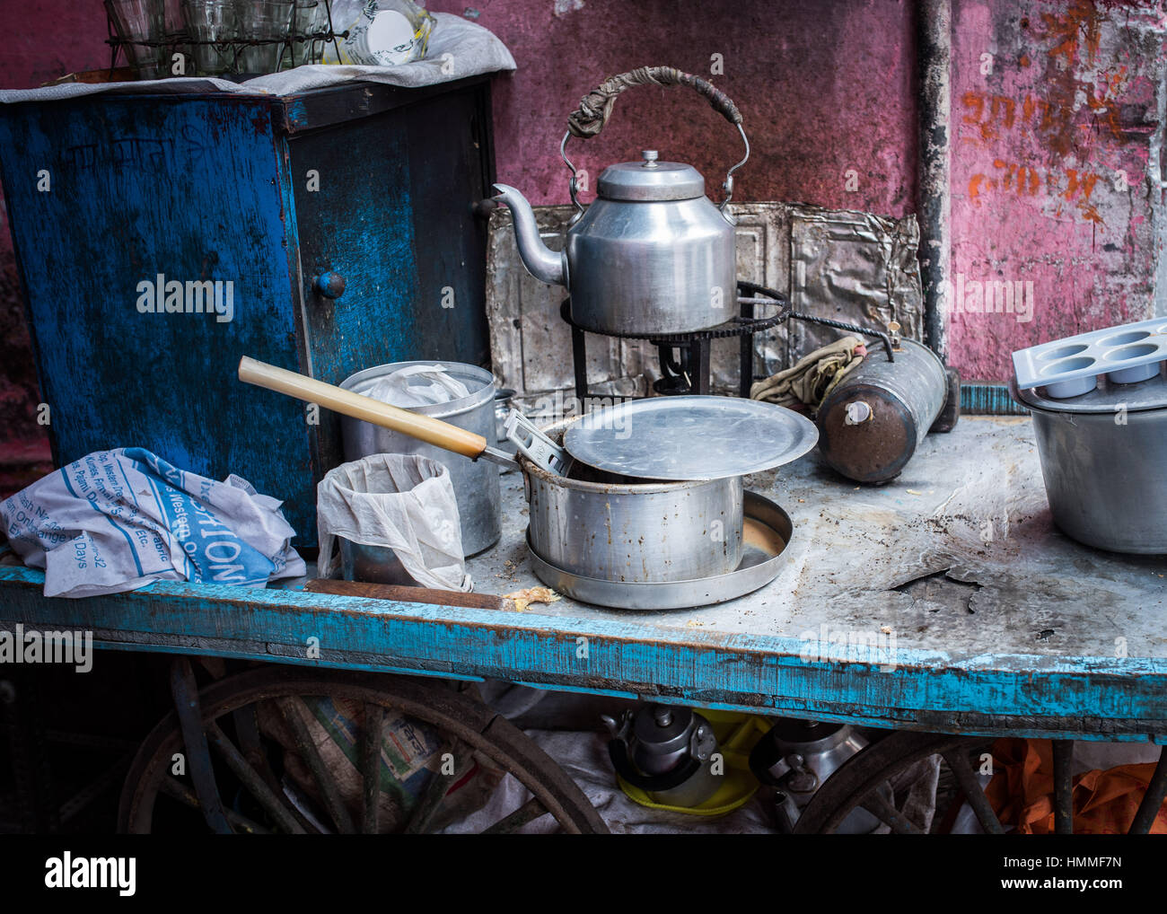 Chaiwalla india hi-res stock photography and images - Alamy