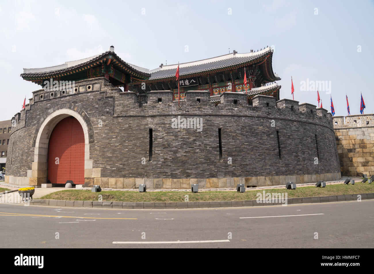 Paldalmun (South Gate of Hwaseong Fortress Stock Photo - Alamy