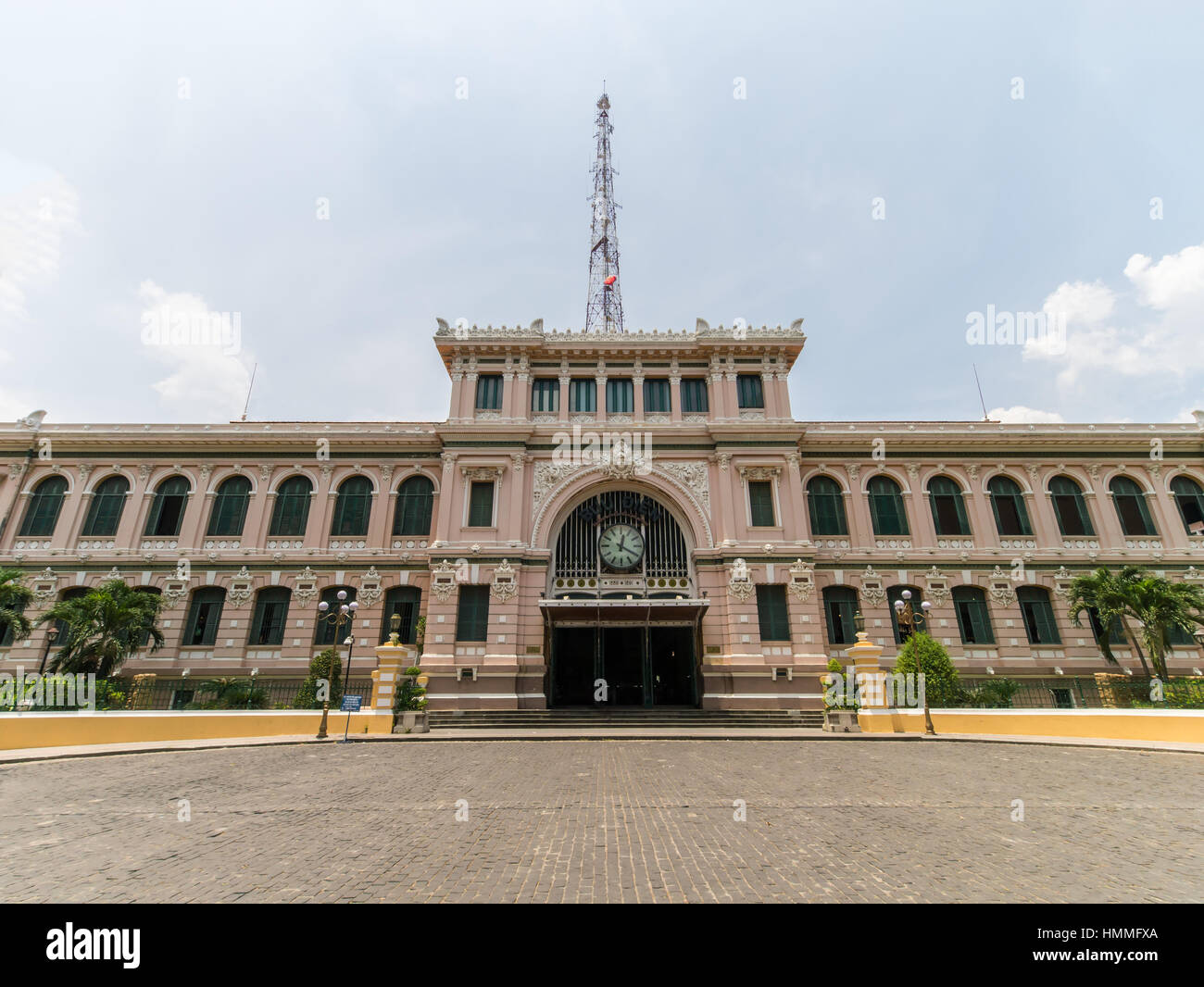 Vietnam post office hi-res stock photography and images - Alamy