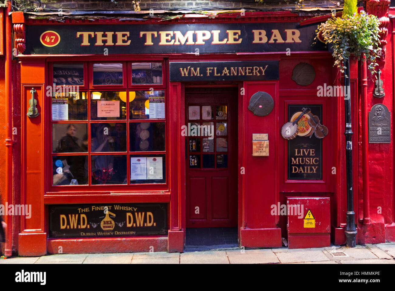 Temple bar dublin live music hi-res stock photography and images - Alamy