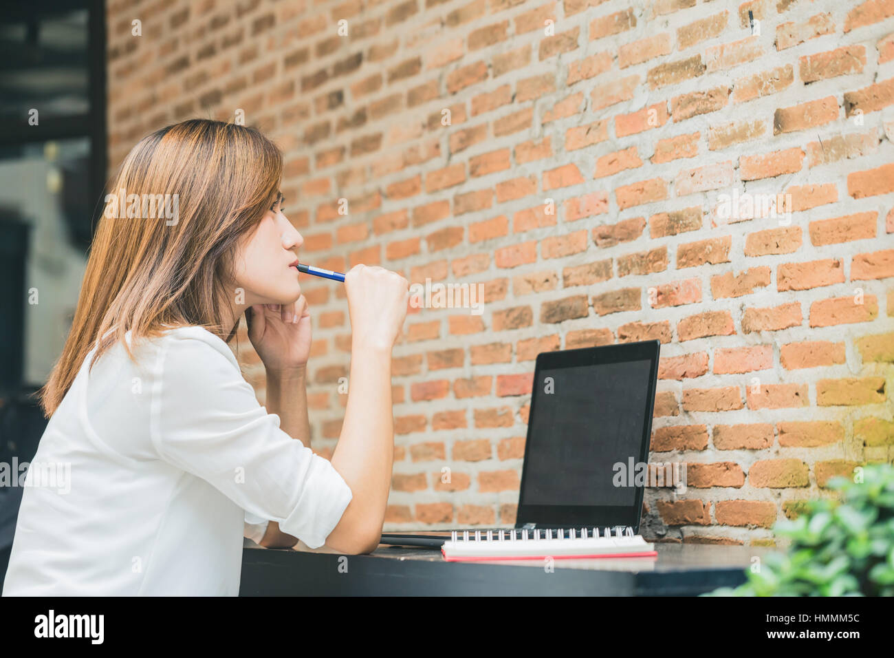 working women thinking to do work business job writer thinks and ...