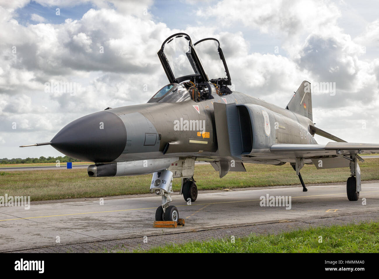 Phantom jet hi-res stock photography and images - Alamy