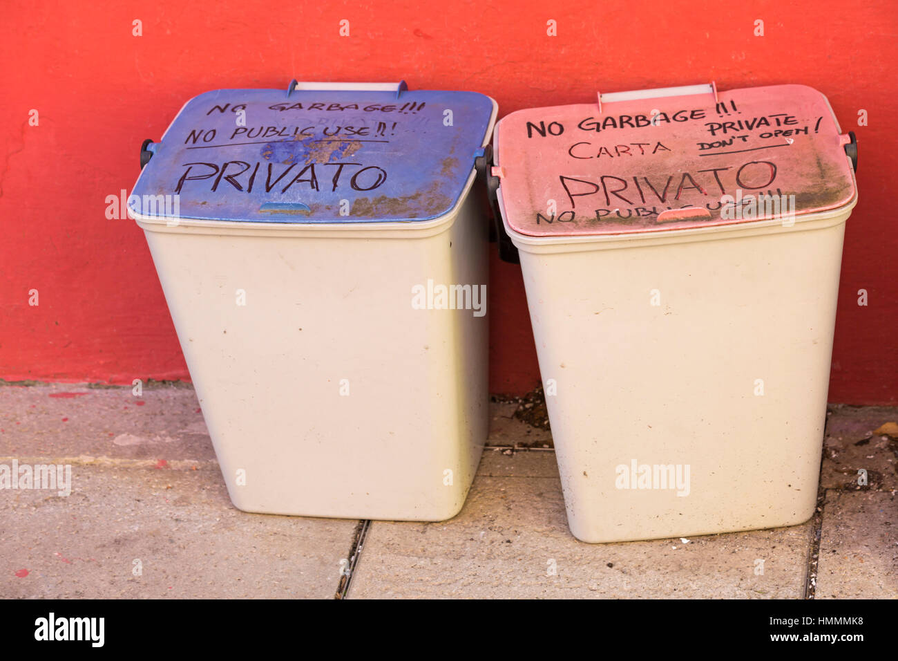 Garbage bin italy hi-res stock photography and images - Alamy